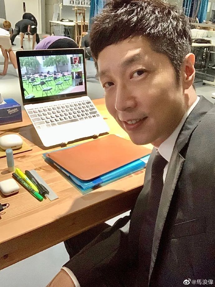 53岁前TVB演员马浚伟升职，下月起任香港知名公司CEO！曾出演《鹿鼎记》_腾讯新闻