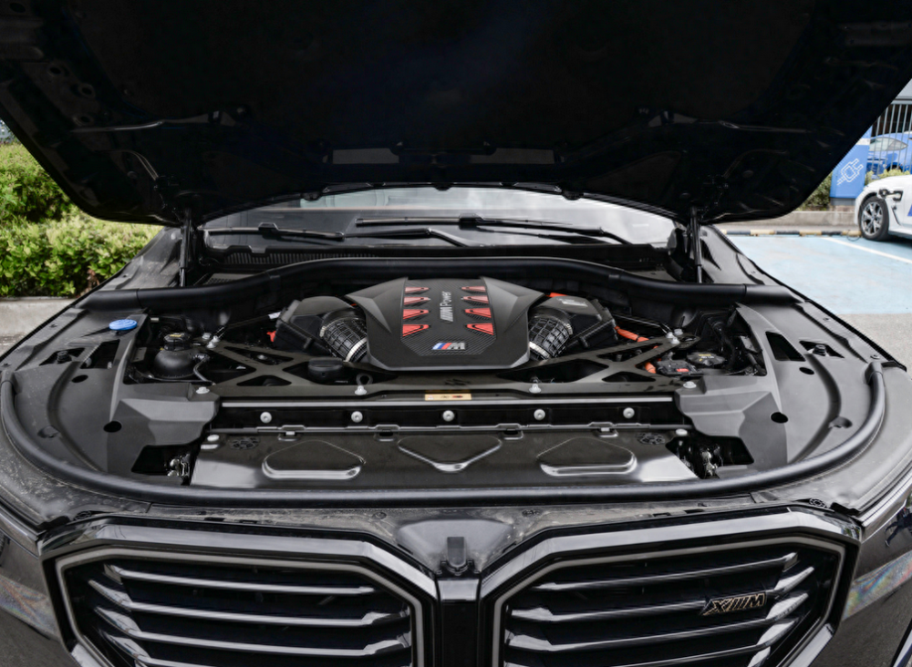 混动宝马M5被偷拍 4.4T大V8再加电机 可能是史上最暴力的版本_腾讯新闻