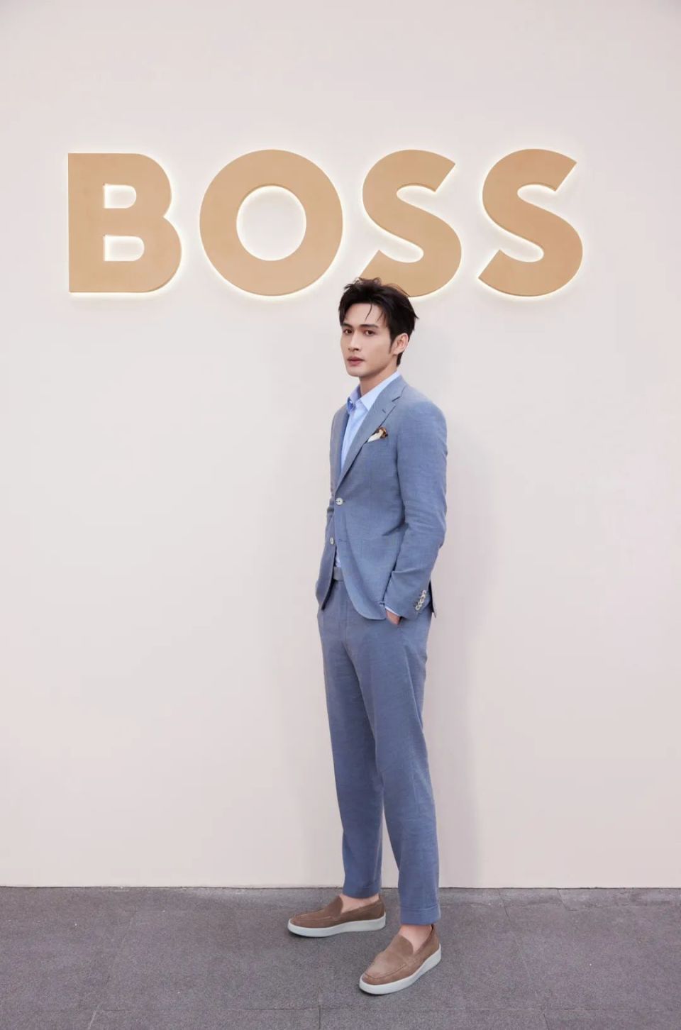 BOSS举办私享晚宴及专属品鉴呈现2024春夏臻品系列_腾讯新闻