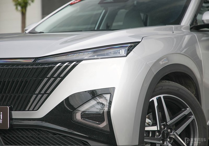 自带宽体 尾翼 四出排气 续航1350km试驾皓瀚·马赫电混DHi-i_腾讯新闻