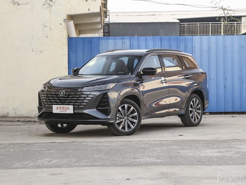 售9.99万元起 长安第三代CS75 PLUS冠军版推限时优惠_腾讯新闻