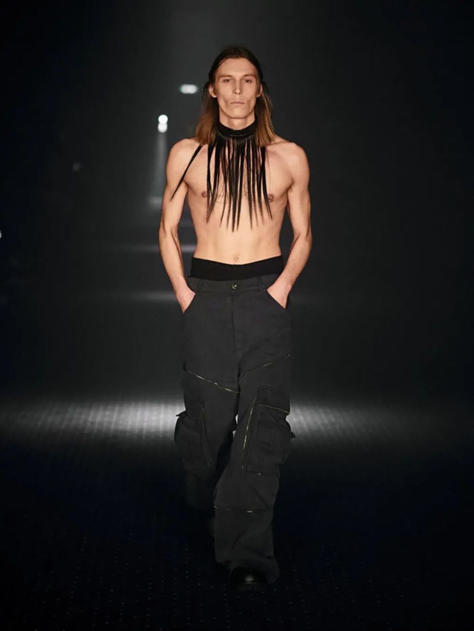 Opium 小子新宠，Travis、Playboi 抢先穿上了 P.L.N._腾讯新闻