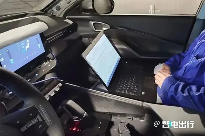 五菱 F510C PHEV 项目曝光：定位插混轿车，采用 S15 DHE 发动机_腾讯新闻