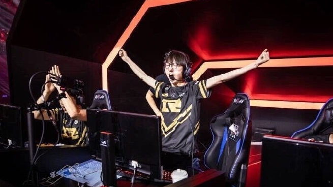 RNG向MLXG索赔增加到7000万，香锅：要我命！_腾讯新闻