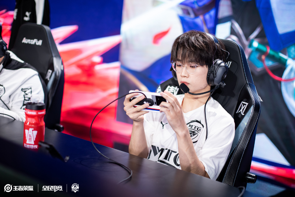 KPL第三周焦点战：TTG硬磕EDGM，hero久竞直面estar，LGD与AG争锋_腾讯新闻