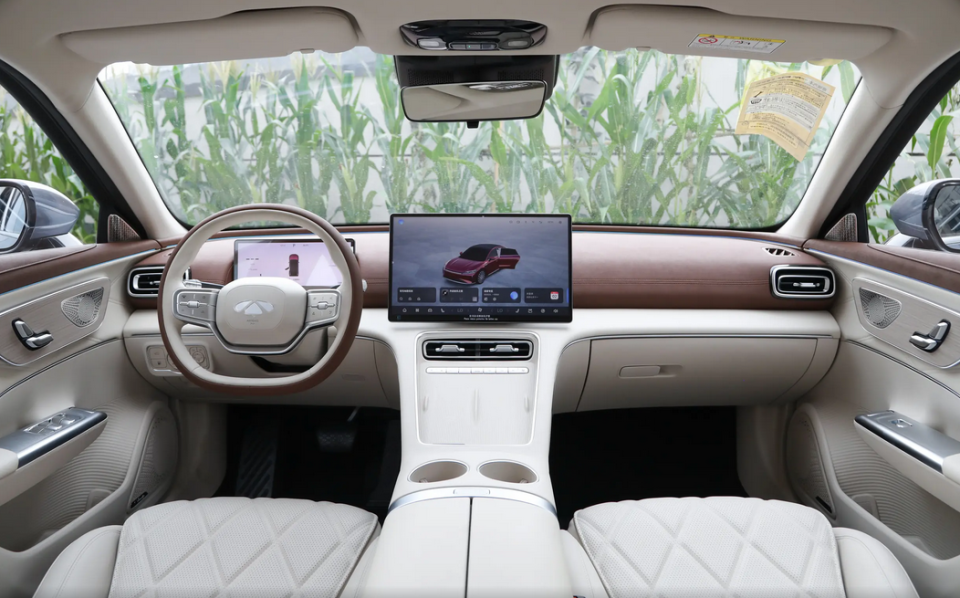 纯电续航193km，14.99万元起售，风云A9L为何深受大家喜爱？_腾讯新闻