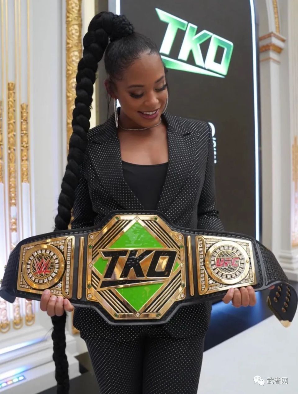 UFC与WWE合并公司TKO正式纽交所敲钟上市_腾讯新闻