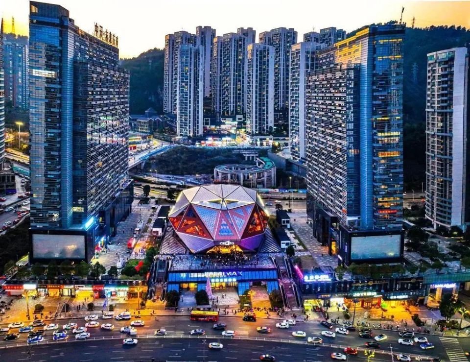 IMAX GT 银幕成为“顶流”，影院将迎来新机_腾讯新闻