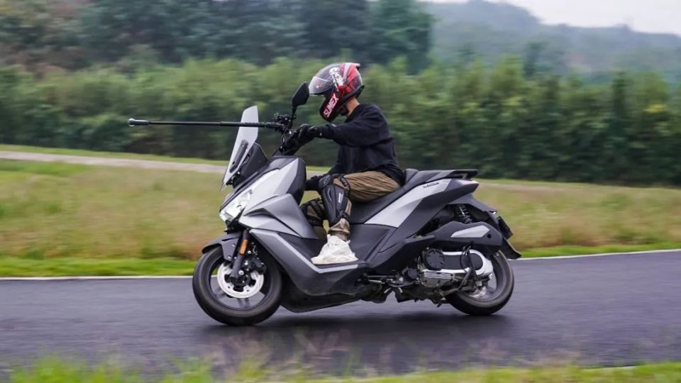 限时售价16666元，无极SR250GT抢先测评，高性价比背后还有硬实力_腾讯新闻