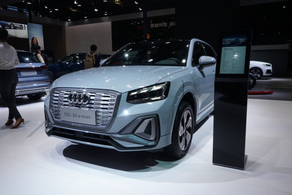 奥迪20万元以内的理想之选是A3、Q2L、Q3还是Q4 e-tron_腾讯新闻