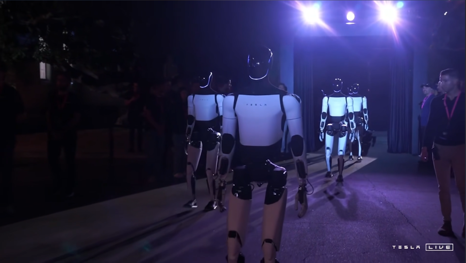 特斯拉“We Robot”发布会定义未来出行，三款革命性产品震撼亮相_腾讯新闻