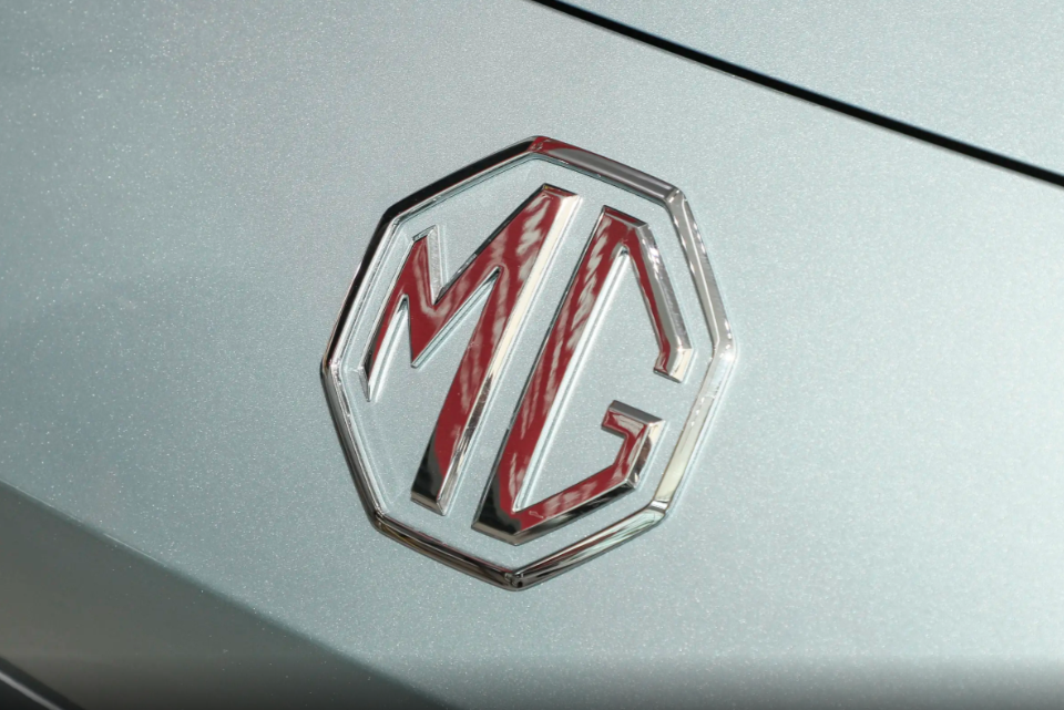 这才是一步到位，名爵MG4起售价6.88万，这让对手怎么玩_腾讯新闻