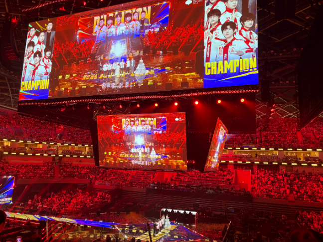 六连冠！成都AG超玩会夺得2025KPL夏季赛冠军_腾讯新闻