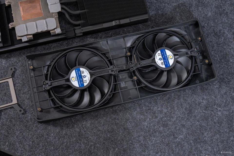 Intel Arc B580 Limited Edition首发评测：性能猛超4060，主流玩家新选！_腾讯新闻