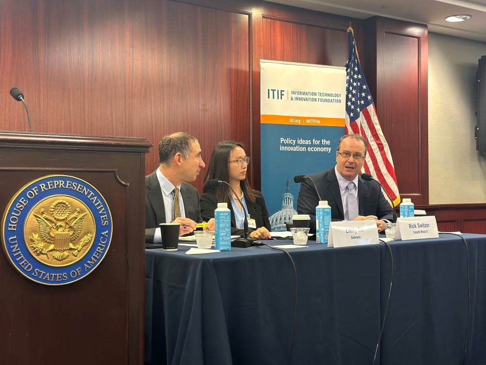 美发布涉华科技创新报告，前美国务院官员：中国一直创新，并不靠偷窃_腾讯新闻