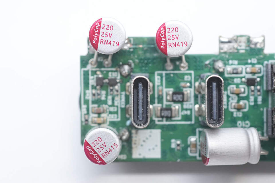 四口同时充，售价179元值不值得买？thinkplus 100W氮化镓快充拆解_腾讯新闻