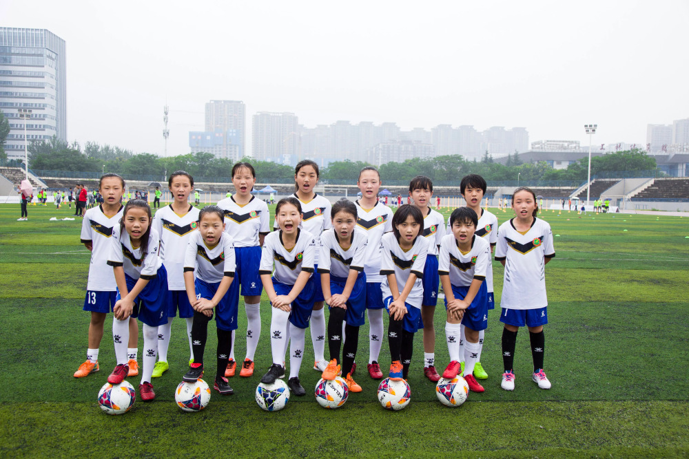 当耐克和阿迪达斯下沉，卡尔美慌了吗？_腾讯新闻