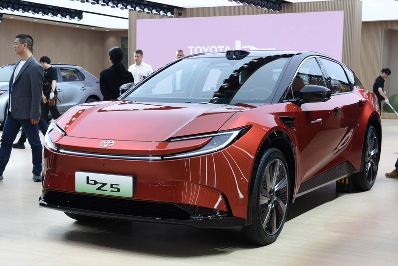 13万买合资电动中型SUV？一汽丰田bZ5实力解析_腾讯新闻