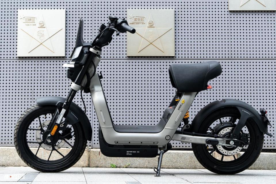 九号电动车Kz 110试玩体验：0-25km/h加速只需2.16秒_腾讯新闻