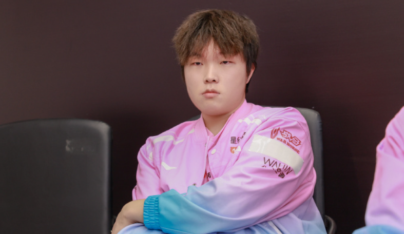 Doinb：BLG明年要让Tabe回来，换打野不是最重要的事_腾讯新闻