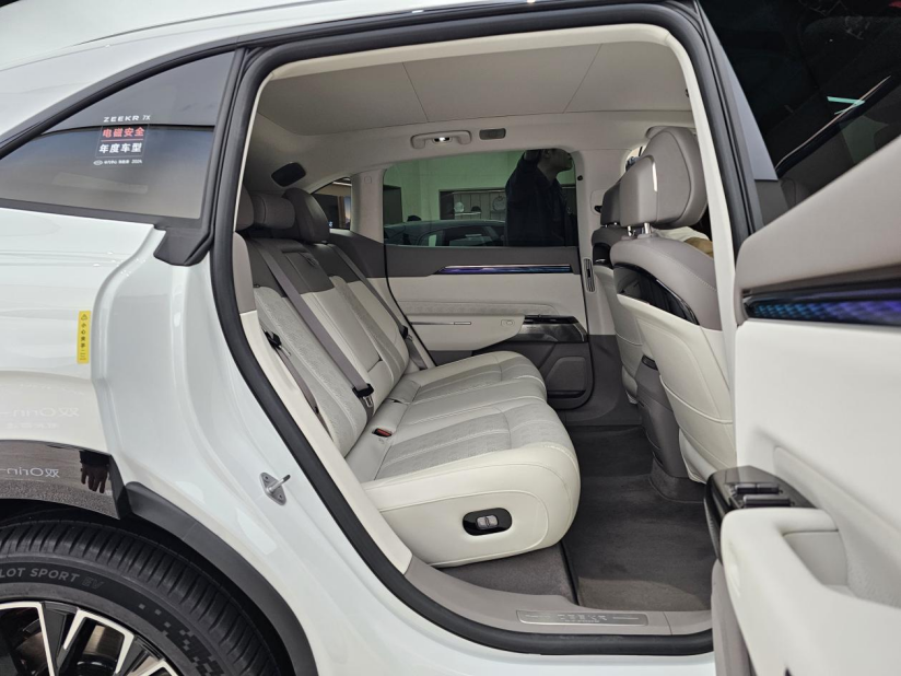 在乐道L60车主眼里，极氪7X有点过于正经了？_腾讯新闻