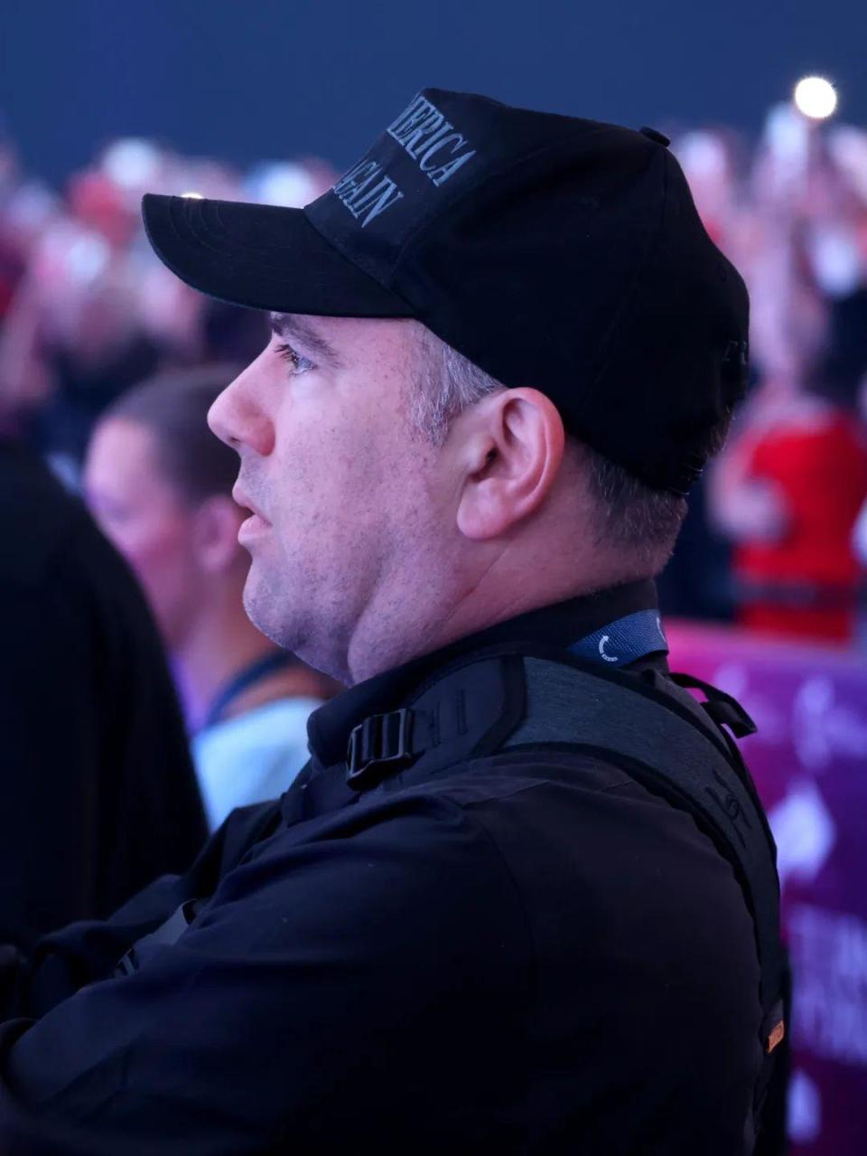 「权力的焦点，光影的艺术」——读一读全新出炉的川普肖像_腾讯新闻