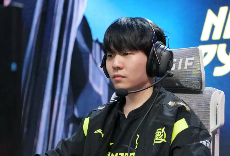 Doinb终于找到队伍重回赛场，和iG同组，再战老对手Rookie_腾讯新闻