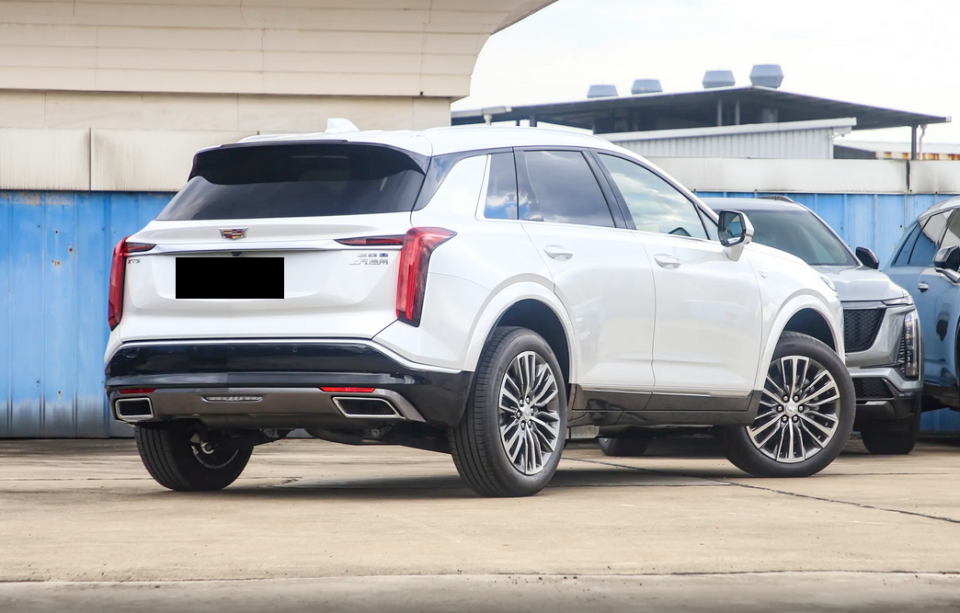 全新凯迪拉克XT5上市，搭载2.0T+9AT，比BBA更具性价比_腾讯新闻