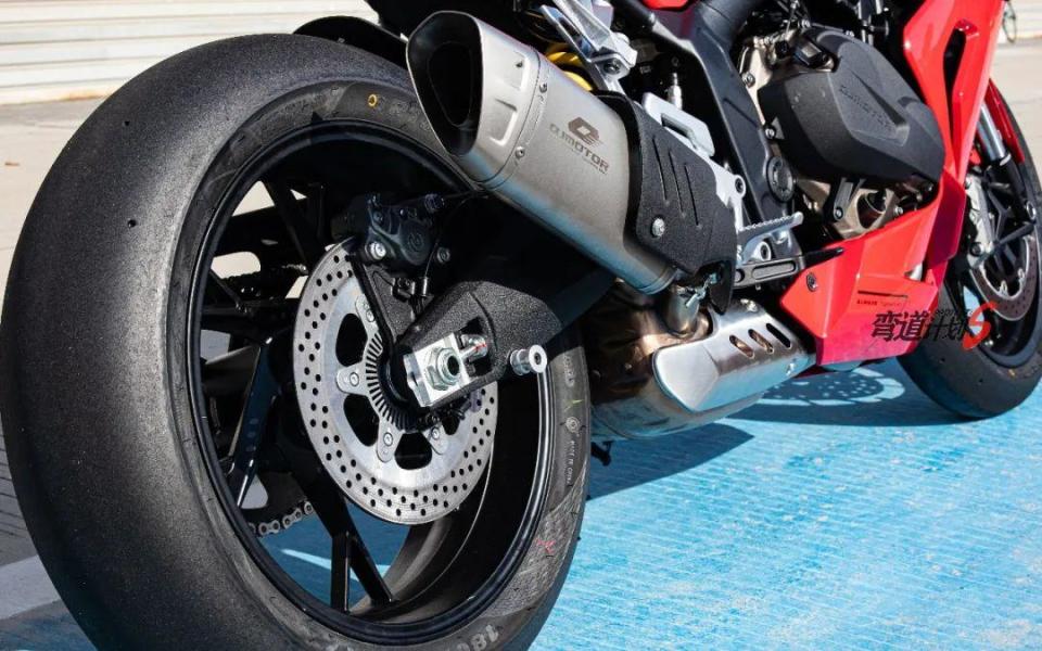 一款适合大赛道的车型，赛600RS简评【弯道计划】_腾讯新闻