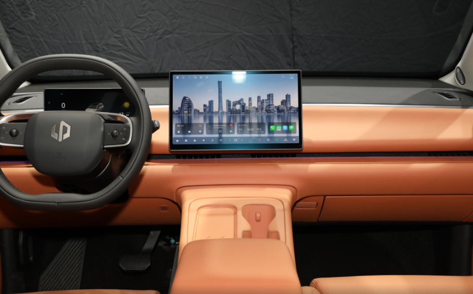 8295芯片+激光雷达上车，零跑C10配置曝光，或售11.98万起_腾讯新闻