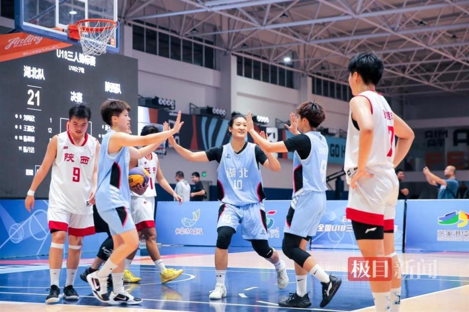 全国U18三人篮球锦标赛，湖北女篮五战全胜夺冠_腾讯新闻