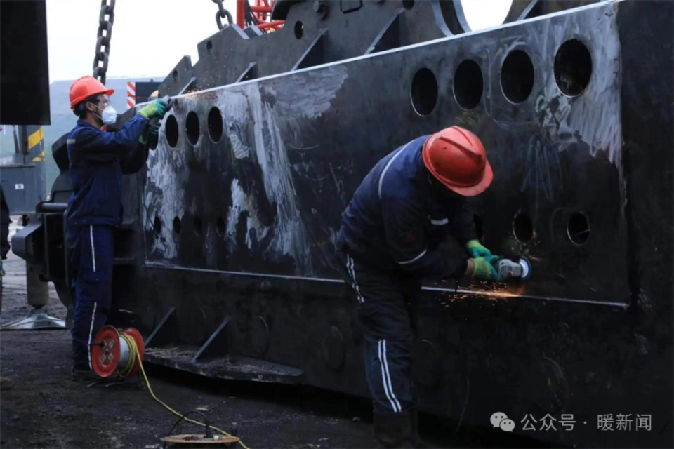 全球首台！永磁直驱型WK-55电铲即将在鄂尔多斯亮相_腾讯新闻