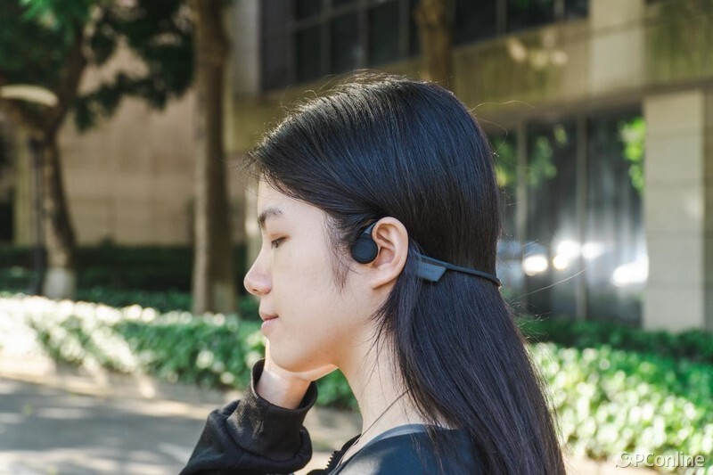 轻巧设计更贴合，骨传导耳机入门新选择—创新Outlier Free Mini_腾讯新闻