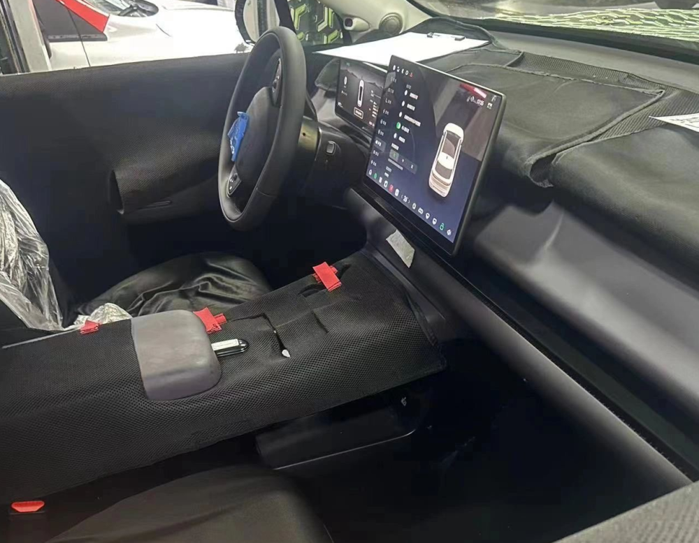 4天后发布！零跑B11现身街头，理想L7既视感，或14万起？_腾讯新闻