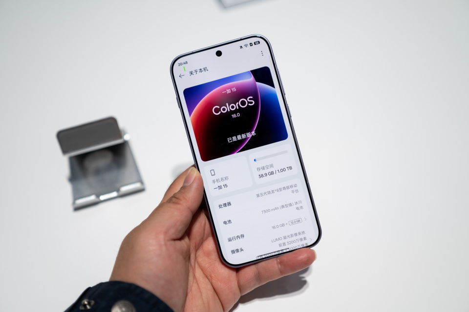 165Hz游戏时代来临，一加15与Ace6发布会现场上手速评_腾讯新闻