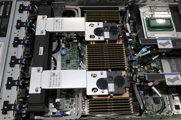 192核心384线程、5GHz起飞！AMD Zen5 EPYC首测：领先至强6几乎40％_腾讯新闻