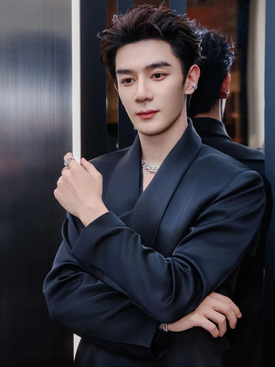 焦点｜在独立和创新之上，Messika 找到了高级珠宝的当代视角_腾讯新闻