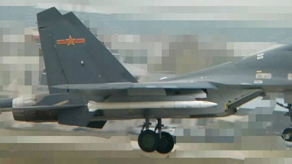 美军盘点中国武器强度榜，PL17导弹位列榜首，射程高达400公里_腾讯新闻