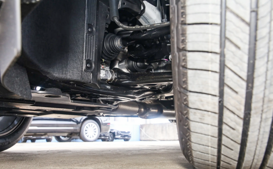 全新凯迪拉克XT5上市，搭载2.0T+9AT，比BBA更具性价比_腾讯新闻