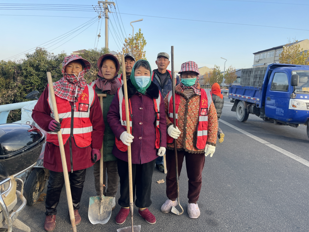 红灯笼下 全民参与共筑洁净家园_腾讯新闻