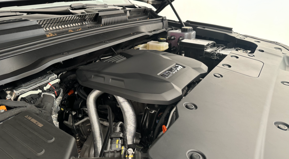 机甲硬汉，插电混动，抢先体验坦克400Hi4-T_腾讯新闻