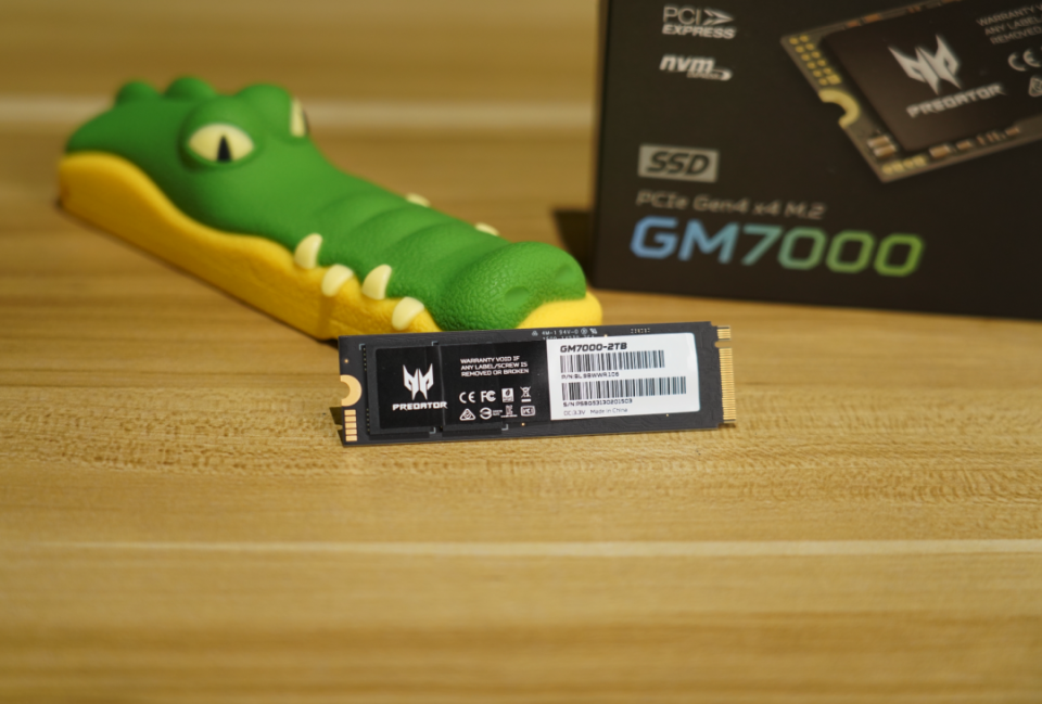 不太理解为什么那么火，宏碁 掠夺者GM7000 2T测评_腾讯新闻