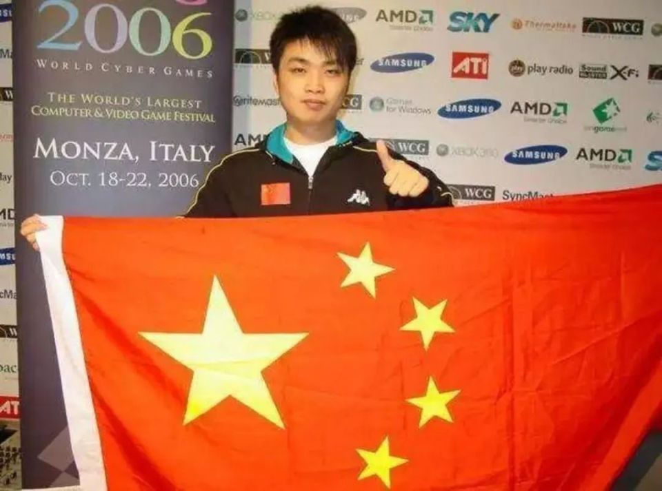 直到今天，他依然是中国电竞第一人！_腾讯新闻