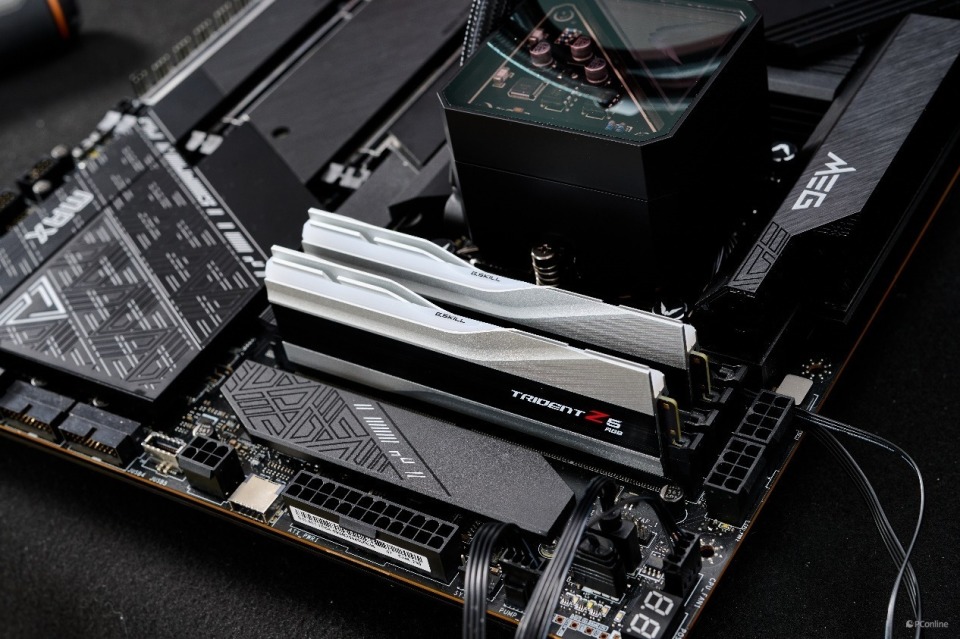 Intel i9-14900KS评测：6.2GHz比强更强，14代的巅峰之作！_腾讯新闻