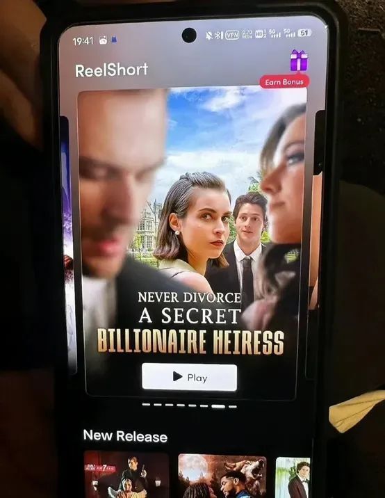 ReelShort：出海短剧市场正“好”，离成为Netflix又近了一步｜对话Crazy Maple Studio南亚鹏_腾讯新闻