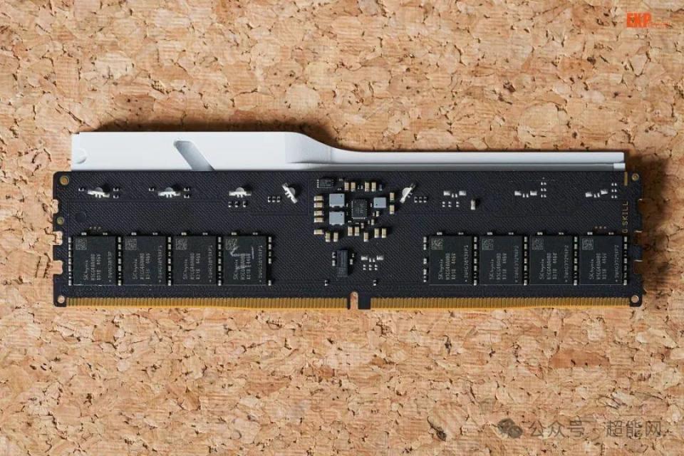 芝奇 烈焰枪 RGB DDR5-6000 CL26内存评测：更进一步的AM5专属内存_腾讯新闻