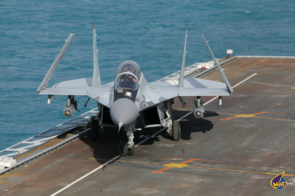 巴基斯坦3艘054AP同框！搭载超音速反舰导弹，专打印度航母_腾讯新闻