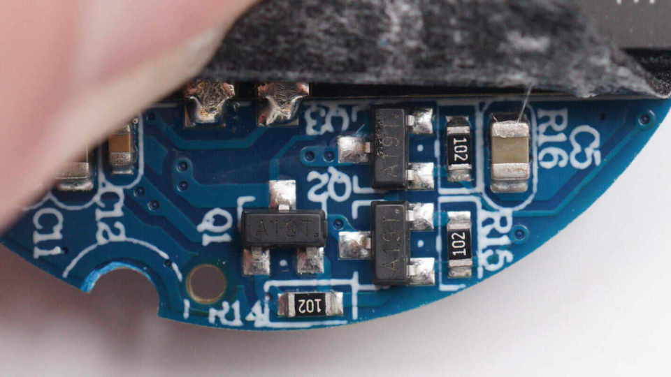 充一次电可用一整个白天，夏日必备，几素手持风扇Pro1S拆解_腾讯新闻