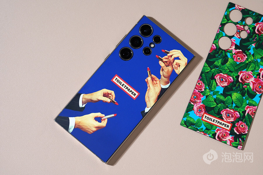 时尚一触即达 三星Galaxy S24 Ultra NFC交互卡片上手_腾讯新闻