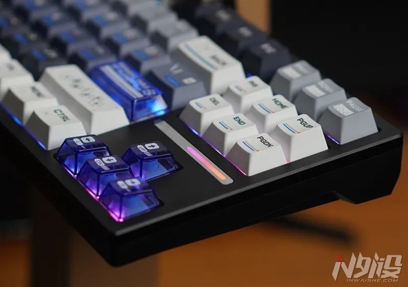 半铝外壳，定制主控，包低延迟的 ATK Z87 PRO拆解_腾讯新闻